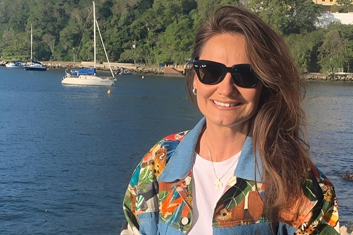 Afastada da TV, recordista da Playboy leva vida discreta aos 60 anos ...