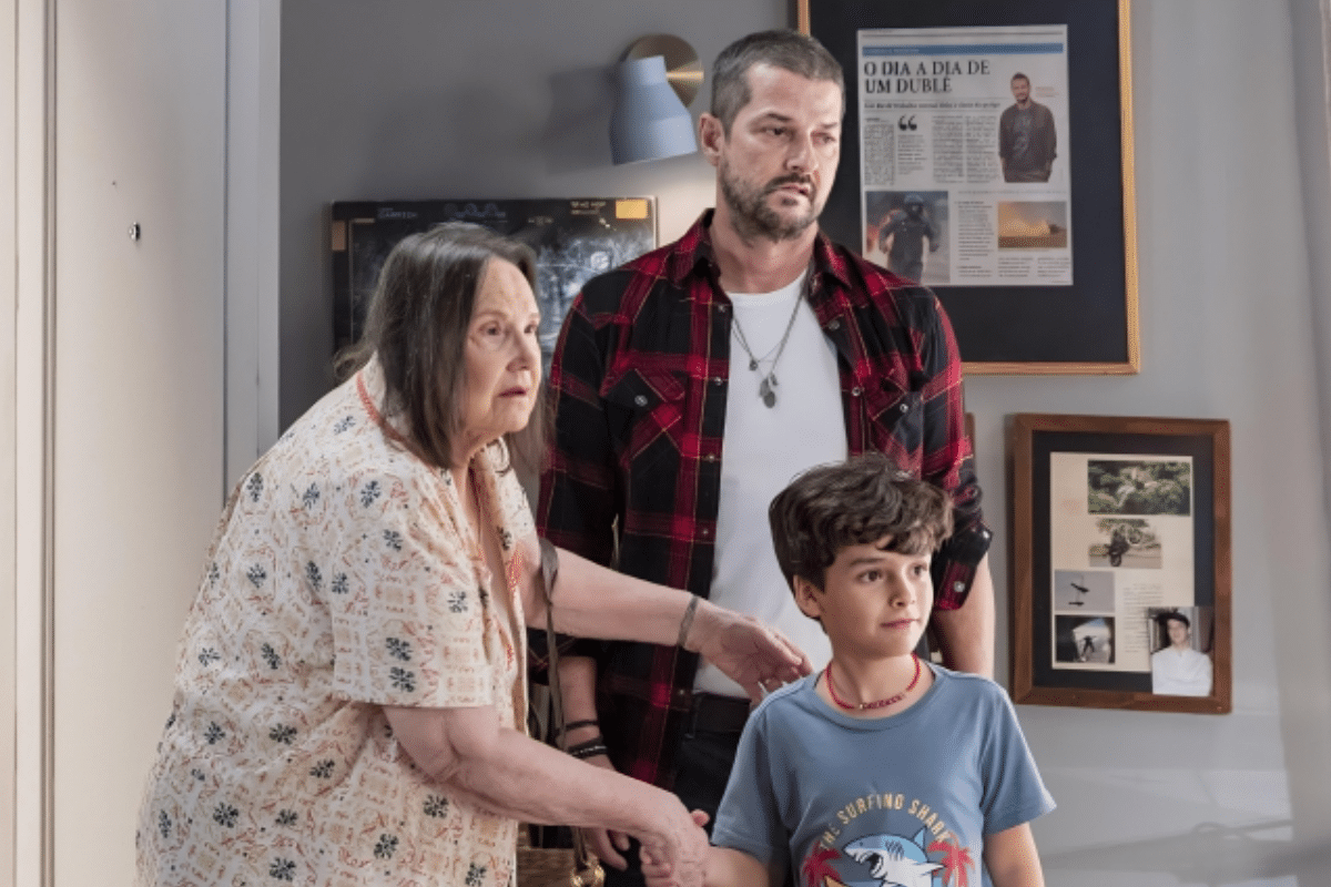 Após fracasso de novela, artista fecha trabalho em concorrente da Globo - TV História