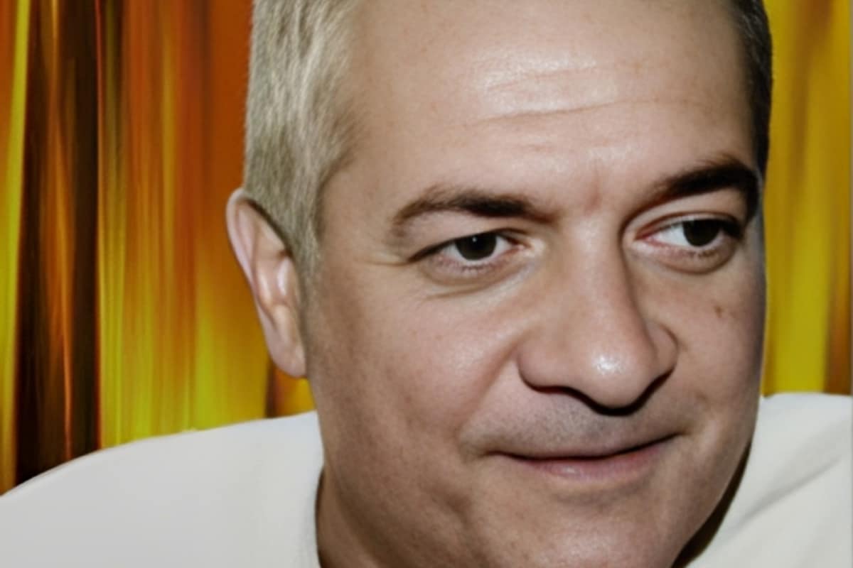 Astro se emocionou ao anunciar volta à Globo: "Fui tão feliz aqui" - TV ...