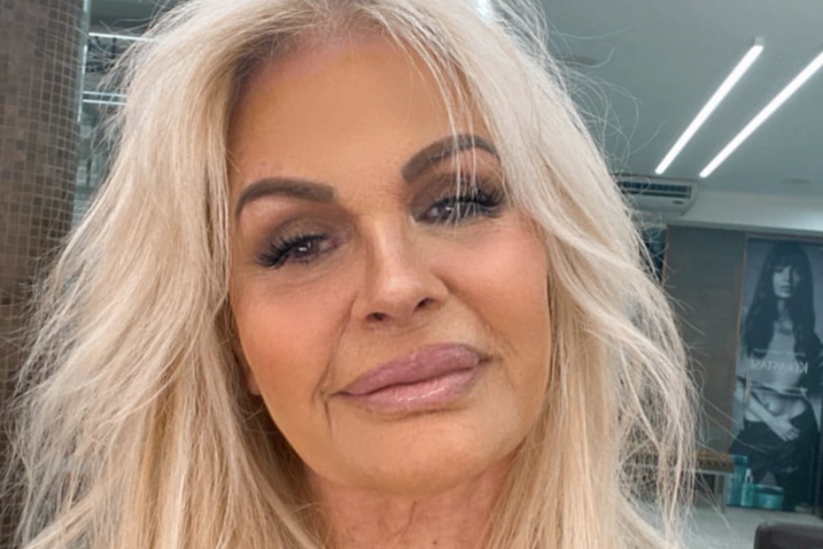 Teste do sofá fez musa dos anos 80 perder emprego: “Me cortaram”