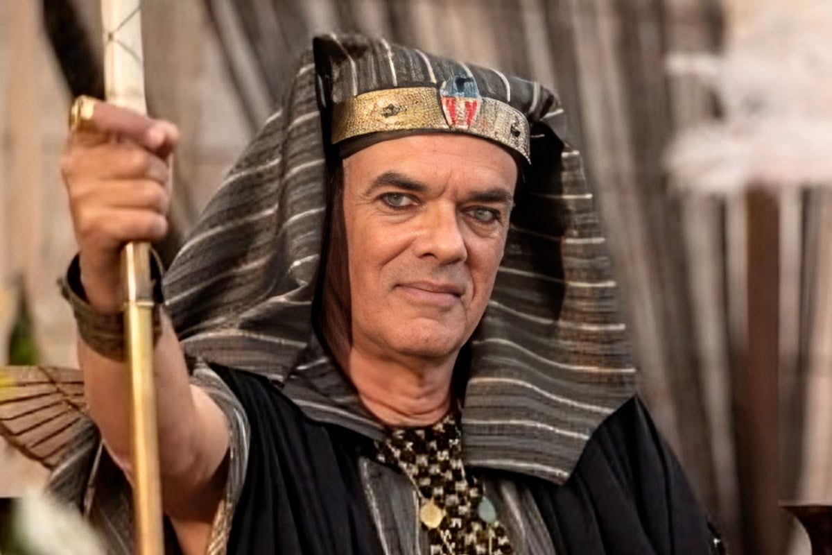 Por onde anda Gustavo Ottoni, o Dr. Guedes de Paraíso Tropical - TV ...